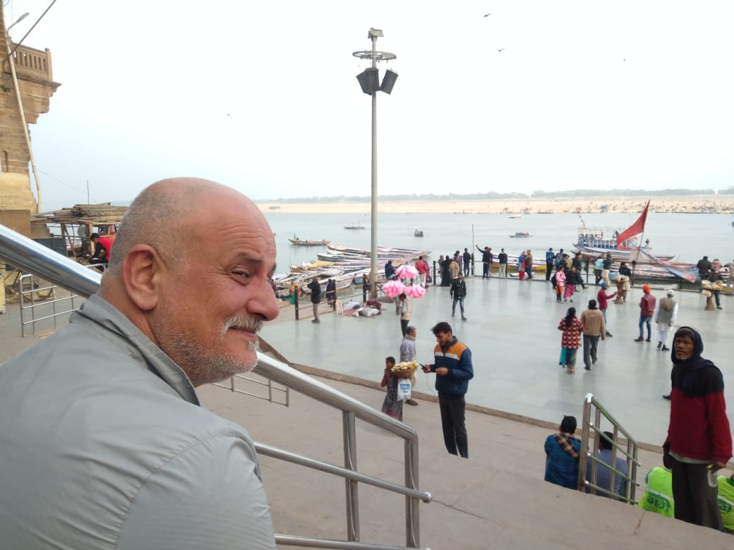 Italian Tourist Visited Bikapur Ayodhya and Impressed By Ayodhya's Culture