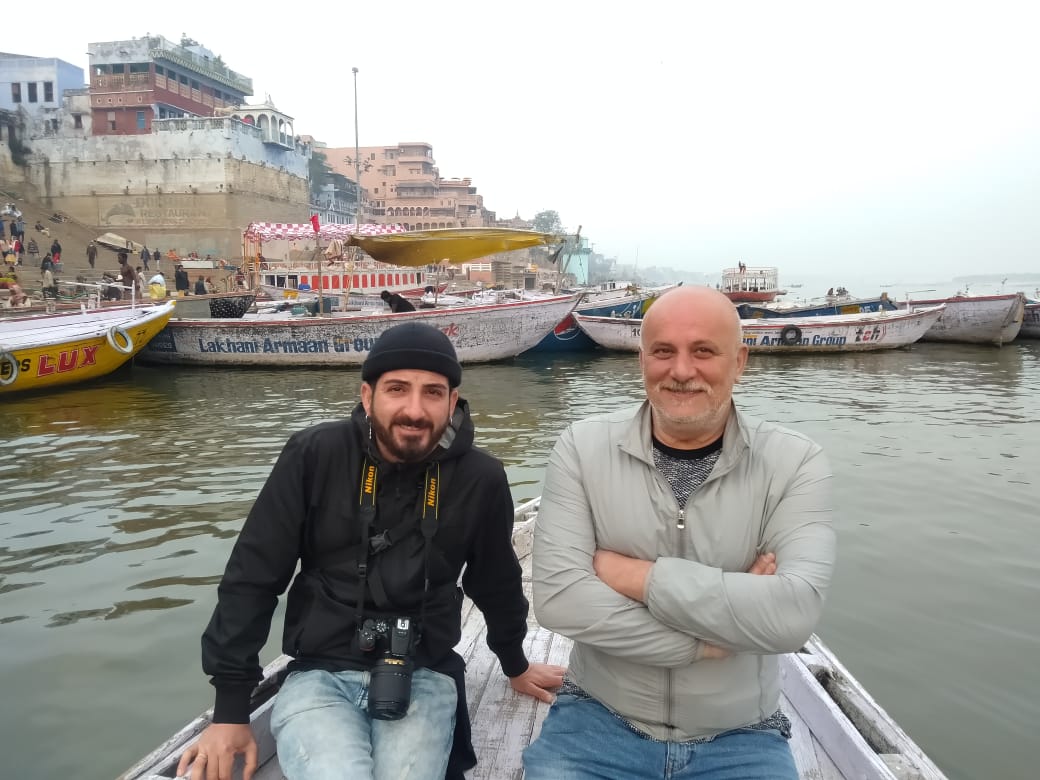 Italian Tourist Visited Bikapur Ayodhya and Impressed By Ayodhya's Culture