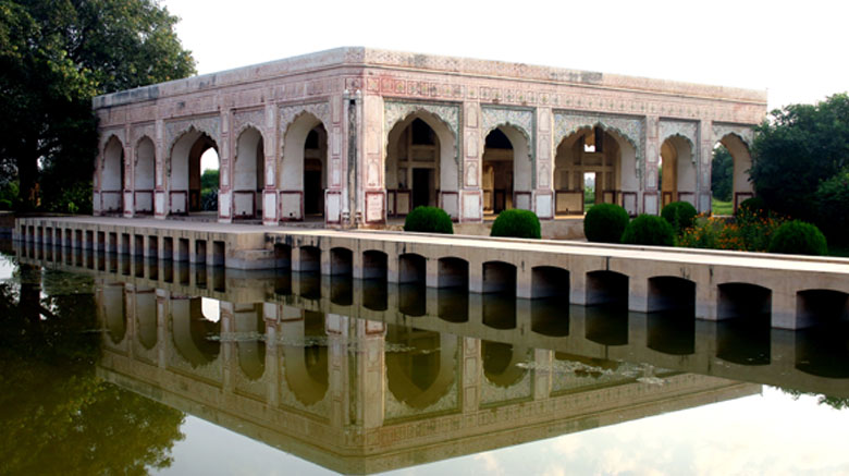 Tomb and Baradari at Sadhna Enclave Delhi - History